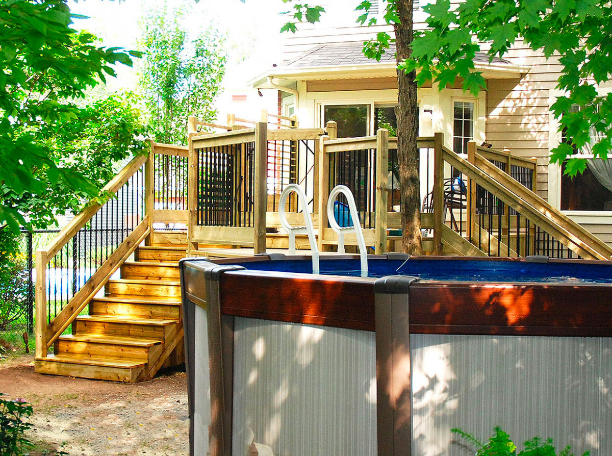 Deck de piscine en bois traité et patio – Zone-experts / Entrepreneur ...